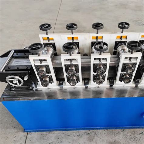 Plc Hydraulic Euro Type Metal Strip Shutter Roller Door Roll Forming Machine For Europe Market