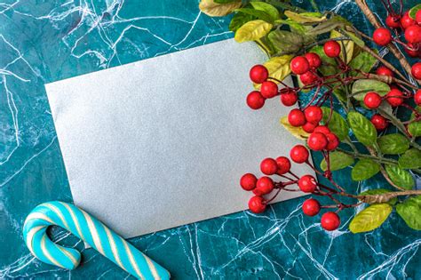 편지 또는 봉투 파란색 배경에 이랑 다른 이벤트에 축 하의 개념입니다 텍스트에 대 한 장소 개념에 대한 스톡 사진 및 기타 이미지 Istock