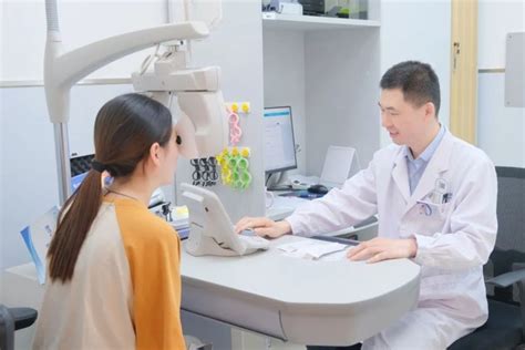 向近视增长宣战，捍卫睛彩童年 长期戴眼镜的人，眼睛会变凸？合肥普瑞专家给你答案！ 界面新闻