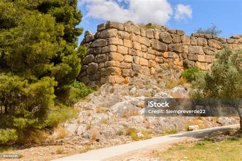 미케네 그리스 문명 펠로폰네소스 반도 그리스의 센터의 라이온 게이트 미케네는 그리스에서 유명한 고고학 사이트입니다 유네스코 세계 유산 사이트 0명에 대한 스톡 사진 및 기타