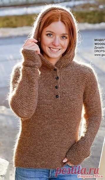 Пуловер с капюшоном и разрезами по бокам Спицы ВЯЗАНАЯ МОДА ДЛЯ НЕМ Джемпер свитер