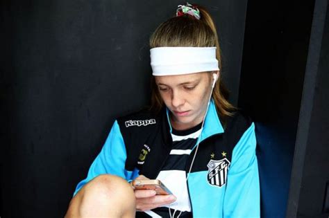 Ketlen Relembra Momentos Marcantes Da Carreira Santos Futebol Clube