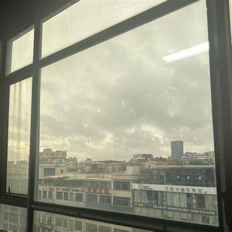 她认干爹，遭导演霸王硬上弓，靠山去世沦清洁工郑艳丽黄任中生活