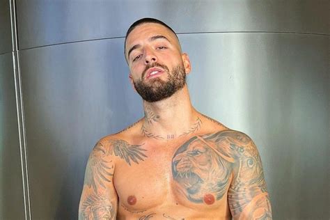 Maluma Posta Foto Pelado E Incendeia Web “queria Ser Essa Mão