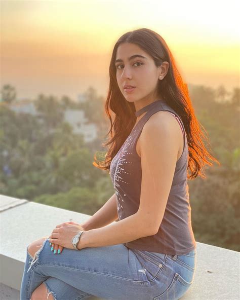 Sara Ali Khan Stuns In Her Off Duty Looks See The Actress Look Gorgeous In Anything She Wears