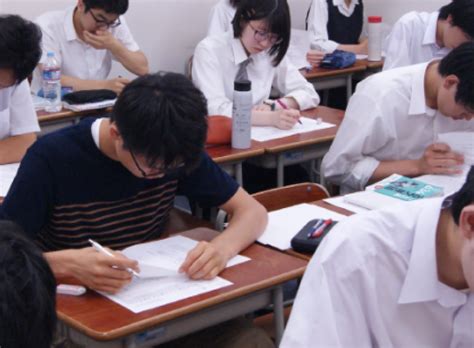 東大・京大・名大・国公立医学部現役合格 最難関大学合格実績多数 Completepass