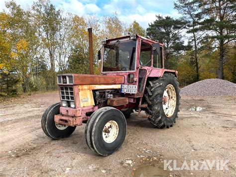 Traktor International 946, Lysekil, Klaravik auktioner