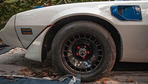 پونتیاک فایربرد توربو؛ کاملا استاندارد کارخانه ای عکس