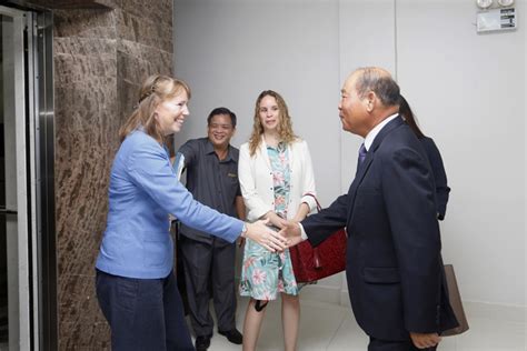 ឯកឧត្តម ម៉ម ប៊ុនហេង ទទួលជួបពិភាក្សាការងារជាមួយ អ្នករាយការណ៍ពិសេសអង្គការសហប្រជាជាតិ