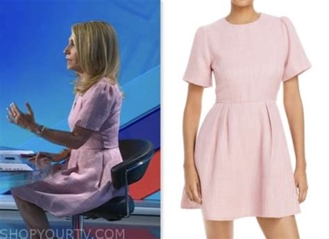 Inside Politics With Dana Bash July 2023 Dana Bashs Blush Pink Boucle