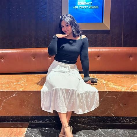 Indians Unity Must Check 👉 Follow This Amazing