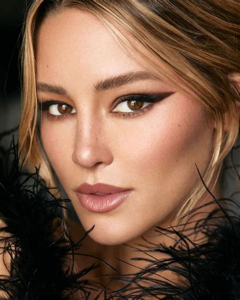 Hassie Harrison In 2025 Beautiful Eyes Hair Beauty Beauty