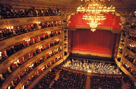 La Scala Theatre And Museum Tour Plus Walking Tour Getyourguide