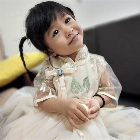 狗：喝点酒就以为自己是狗了！ 狗狗的心思都写在脸上了 抖音动物图鉴 超级粉丝 你我他日常记录