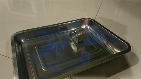 酒精起火能不能用水扑救结果有点意外 野外露营 酒精炉 自制酒精炉 酒精失火 YouTube