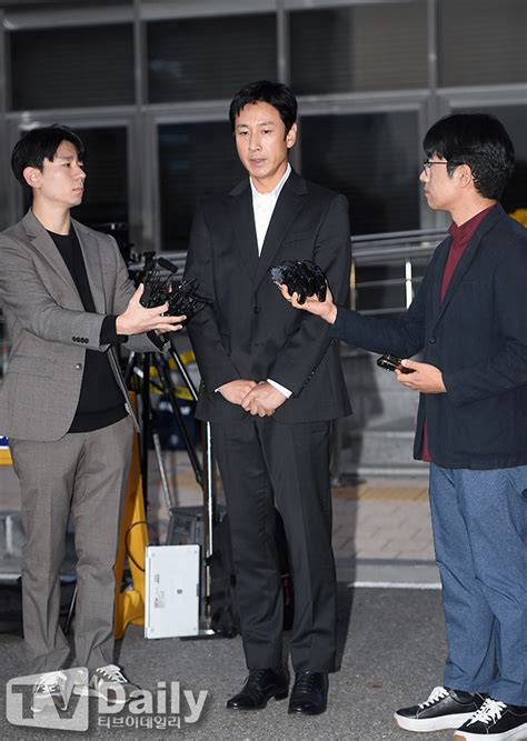 Td포토 이선균 1시간여 조사 마치고