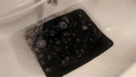 How To Clean A Mousepad 3 Simple Methods