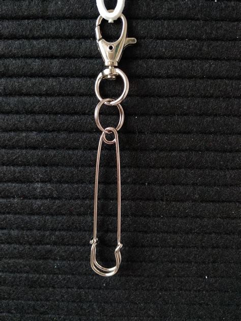 Брелок на пояс шпилька на карабіні — ціна 70 грн у каталозі Інші аксесуари Купити аксесуари за