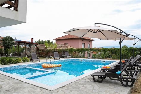 Selo Bg Къща за гости При бай Руси се намира на 4 км от Мадарския конник глобалният