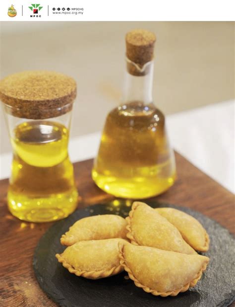 Mpoc Malaysianpalmoil Mspo Recipe Food Karipap Malaysian Palm