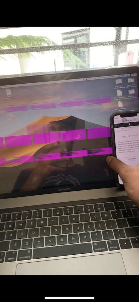 Display Macbook Pro 15 Inch 2019 Screen Flickers With Purple
