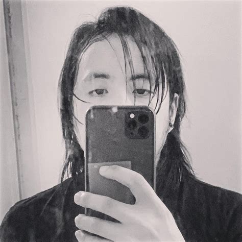 Weigibbor Labos Genres Songs Analysis And Similar Artists Chosic