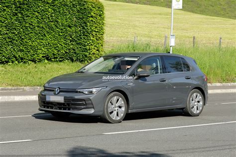 2024 Vw Golf Caught Undisguised Facelifted Hatch Shows Big