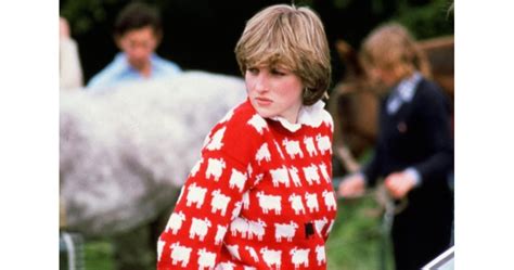 Емблематичен пуловер на принцеса Даяна се предлага на търг