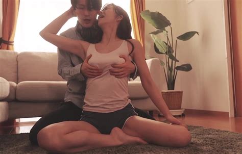 Sex hay gạ địt anh hàng xóm lạnh lùng