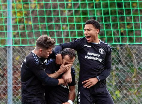 Konstanz Wollmatingen Dominiert Fc Überlingen SÜdkurier