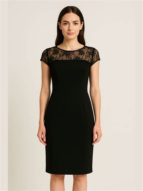 Елегантна черна рокля с дантела Вили Стил