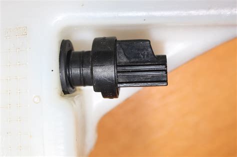 Снятие разборка замена бачка омывателя Форд Фокус 2 фото видео Форд Фокус Фан