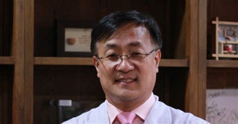 셀라스레이저 미세구멍 만들어 여드름 치료치료·예방 동시에