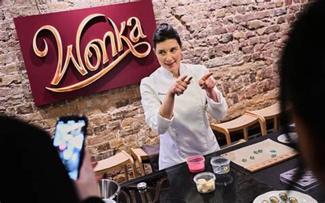 Filmul Wonka Cu Timothee Chalamet Si Hugh Grant Acum Pe Hbo Max Toate Elementele Spectaculoase