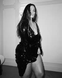 Insta Ashley Graham Cleavage Sexy Legs Phun Org Forum