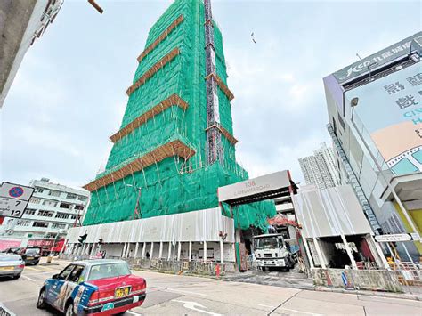 新樓趁市旺 鬥谷下半年 東方日報