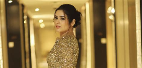 How Girija Oak Took The Internet By Storm — From Marathi Cinema To