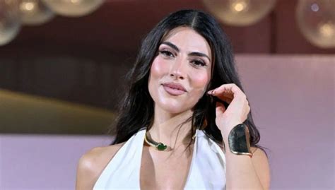 Giulia Salemi è Rifatta Le Foto Prima E Dopo