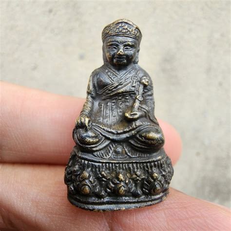 รูปหล่อไต้ฮงกง รุ่นสาม ปี๒๕๒๒ จัดสร้างโดยมูลนิธิป่อเต็กตึ๊ง หลวงปู่โต๊ะ วัดประดู่ฉิมพลี ร่วมปลุก