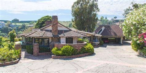 Elon Musk Buys Gene Wilders Former House In Bel Air For 675 Million