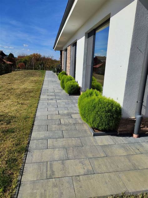 Редене на павета и всякакви бетонови елементи Строителни услуги София Редене на унипав