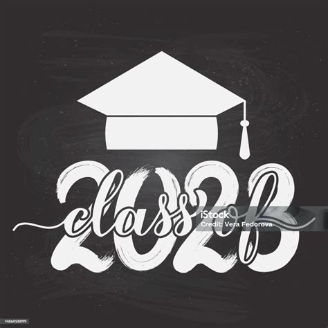 2023년 졸업생들이 칠판 배경에 손으로 쓴 글씨 타이포그래피 포스터 졸업생 축하합니다 인사말 카드 레이블 배너 초대장 등을 위한 벡터 템플릿 2023년에 대한 스톡 벡터