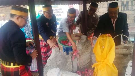 Tiga Makam Tertua Tokoh Bugis Di Bali Makam Syech Abdullah Hanafi Umi