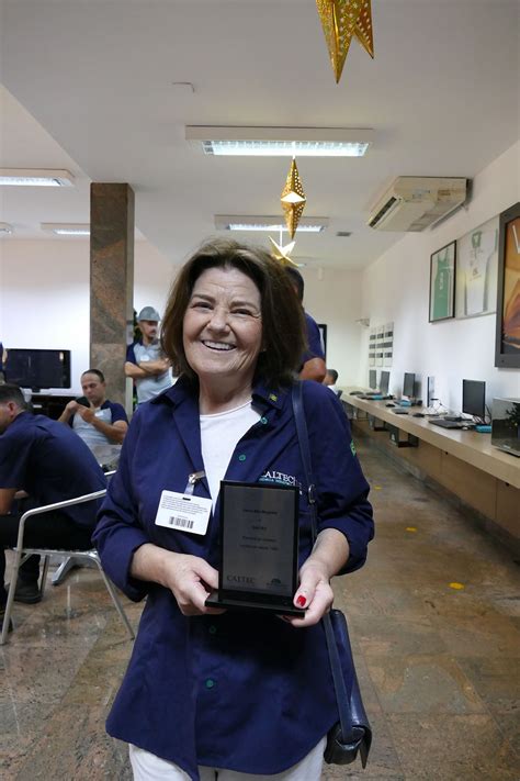 Visitantes da Caltec Química Industrial celebram parceria de sucesso