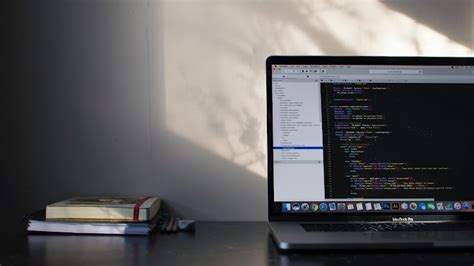 Program Menentukan Bilangan Ganjil Atau Genap Menggunakan Bahasa Pemrograman Python