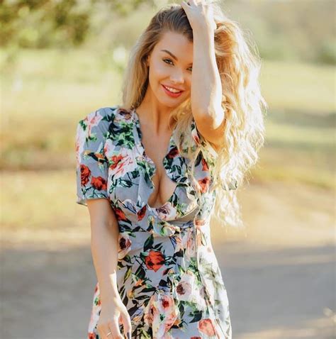 Hii Im Single From Us🇺🇸 Waiting For True Love