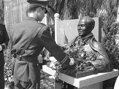 五星红旗不会倒！” 嘉定报