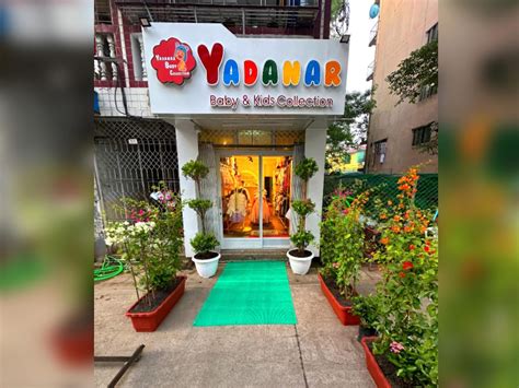 Toyland 🚗 သားသားတို့အကြိုက် Remote နဲ့ထိန်ချုပ်မောင်းနှင်နိုင်ပြီး