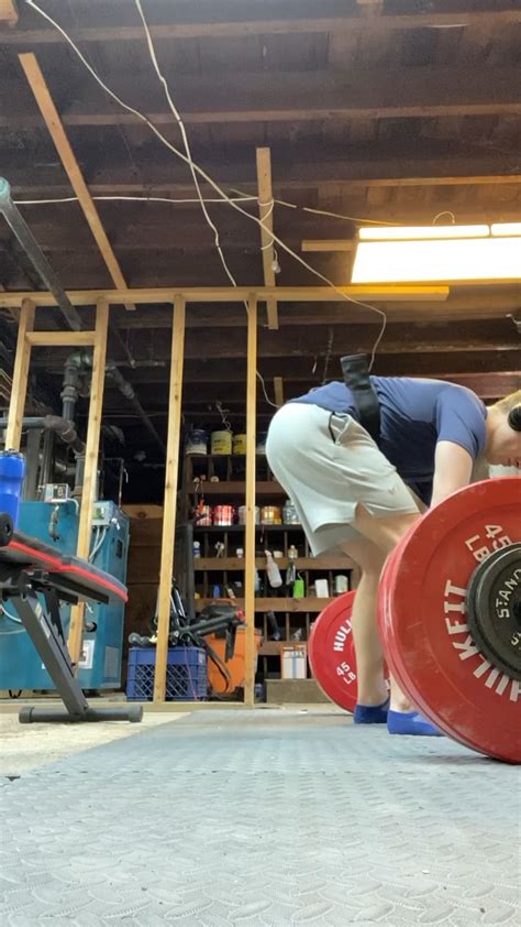 Beginner Rdl 4x255lbs R Formcheck