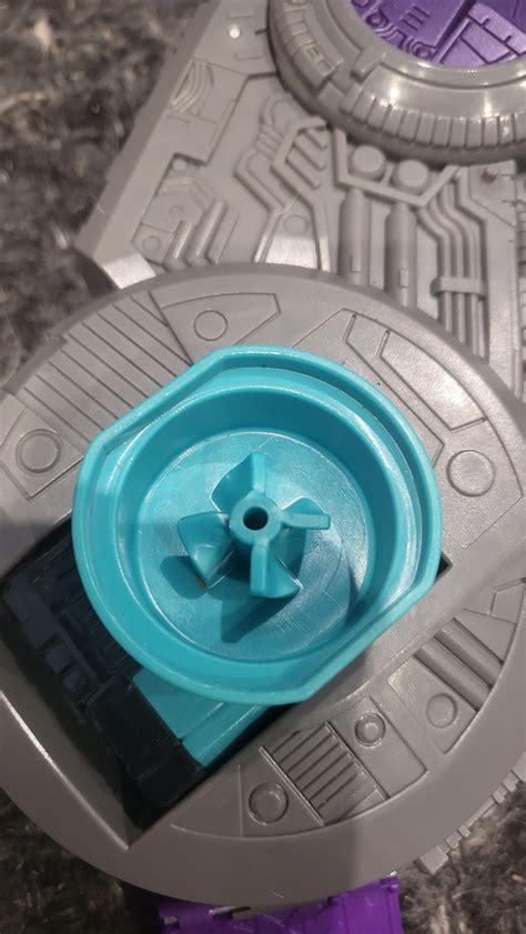 Help How To Fix Trypticon R Transformers